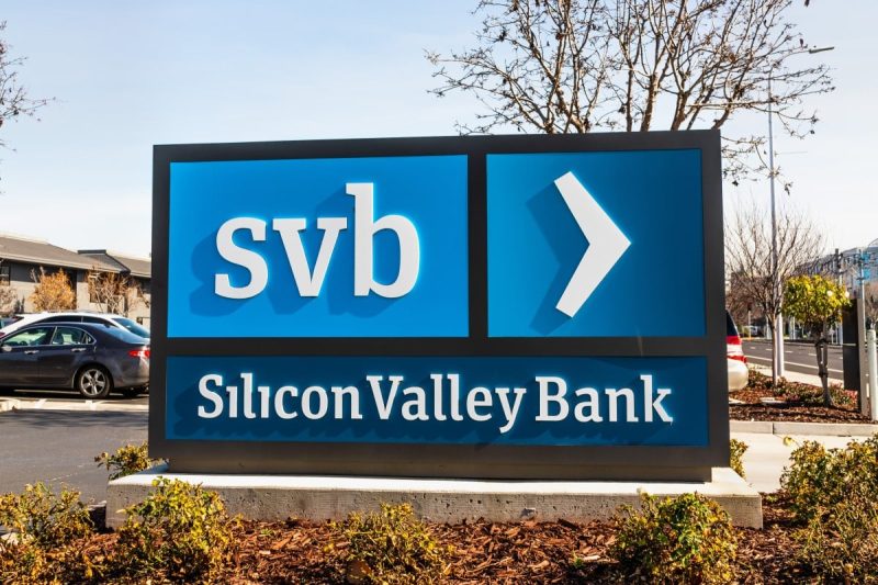 FDIC Sues Former SVB Executives for Gross Negligence - Regulation Asia