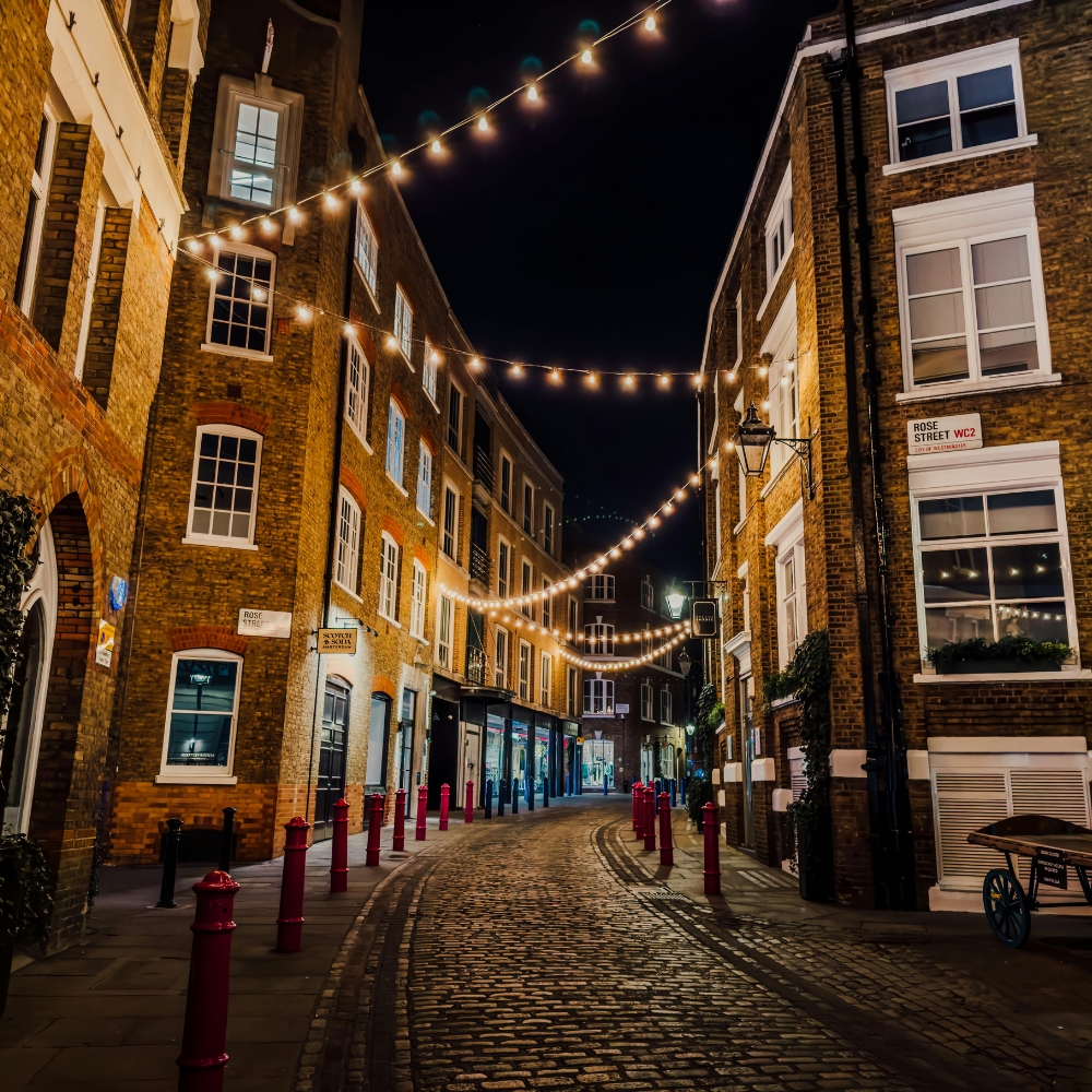 Neighbourhood guide of Soho & Covent Garden | Scape UK