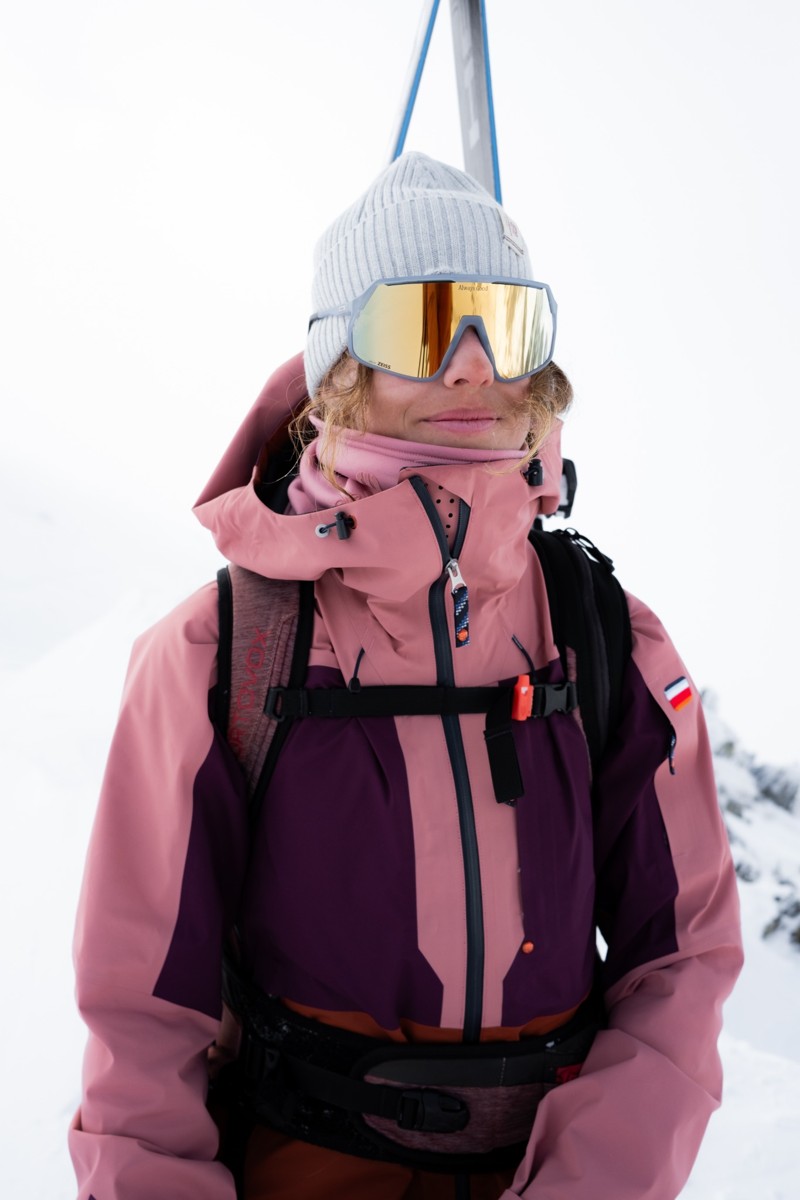 Ski Outfits for Women: The Ultimate Gear from Elevenate