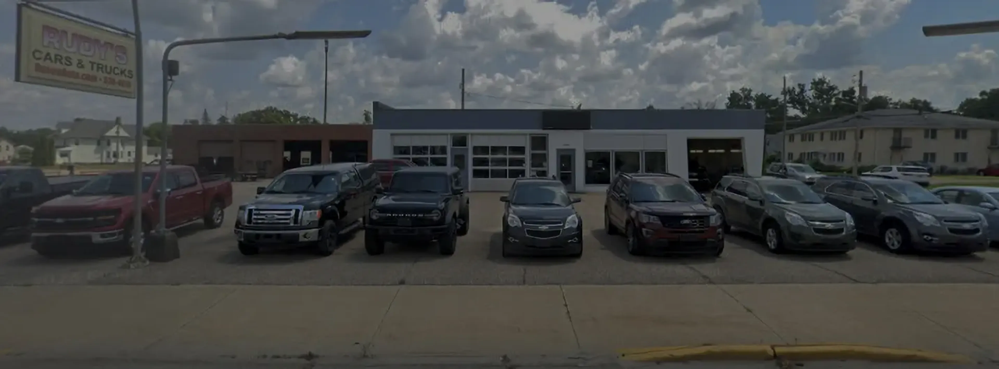 ᐅ Car rental in Whitehall | Rent a car from $35 incl. miles