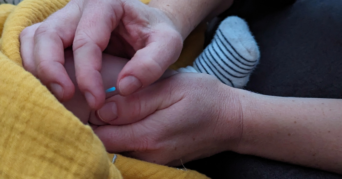 Najell | Blog | Coping with a Colicky Baby - Expert Tips from Colic ...