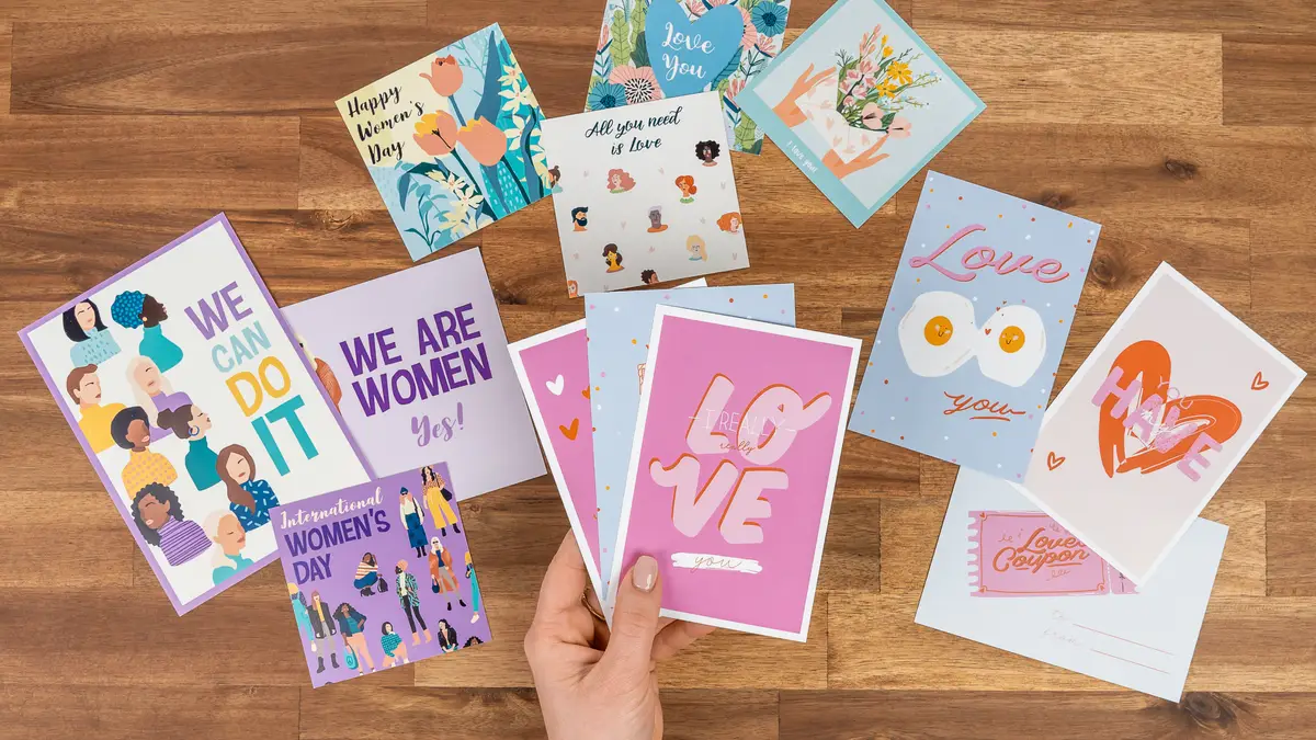 Create Custom & Personalized Cards Online | Journi