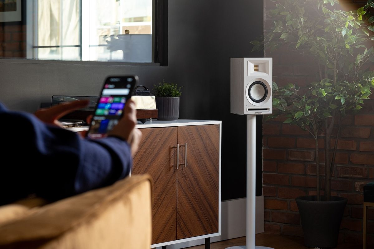 Fluance Ri71 Stereo Powered Bookshelf Speakers