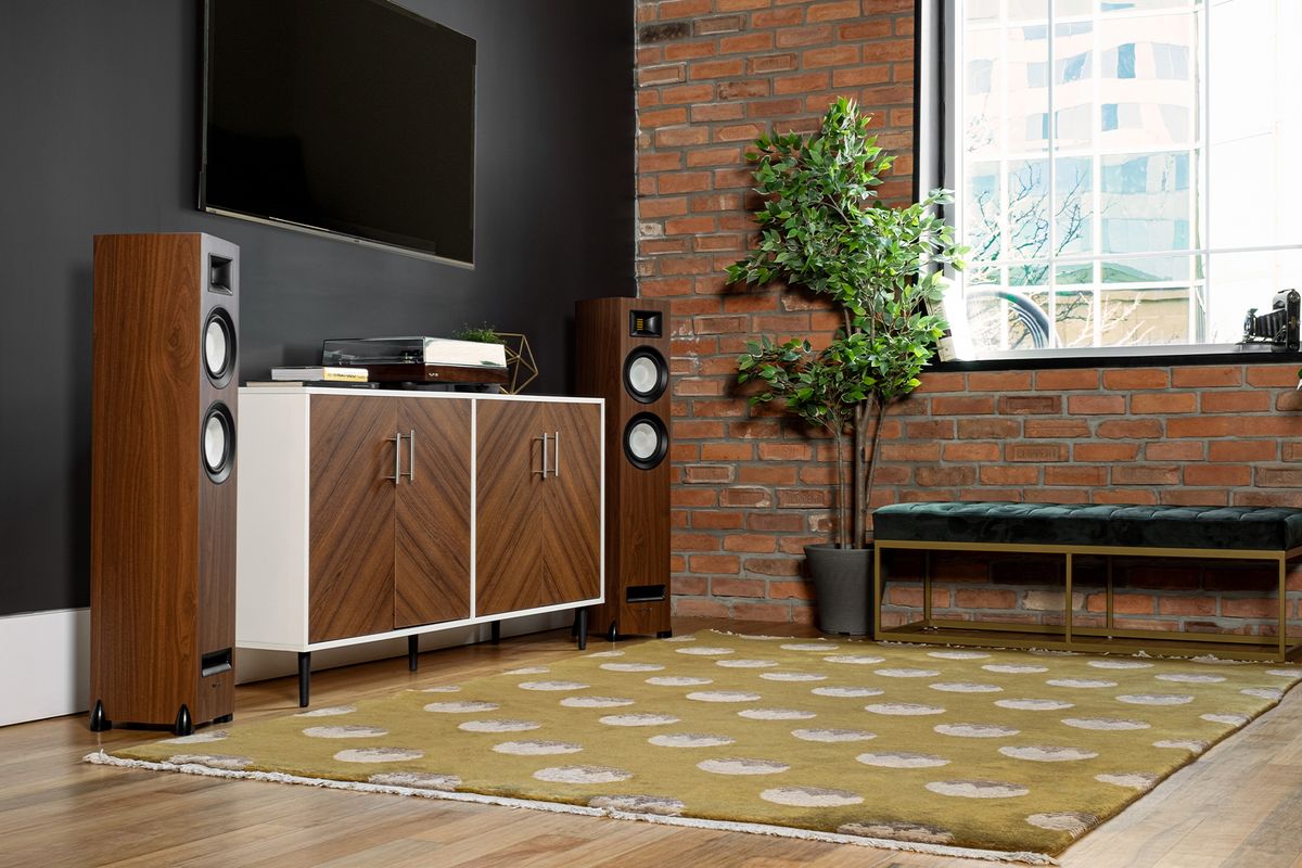 Fluance RT82 Vinyl Turntable, Ri91 Powered Floorstanding Speakers, PA10 ...