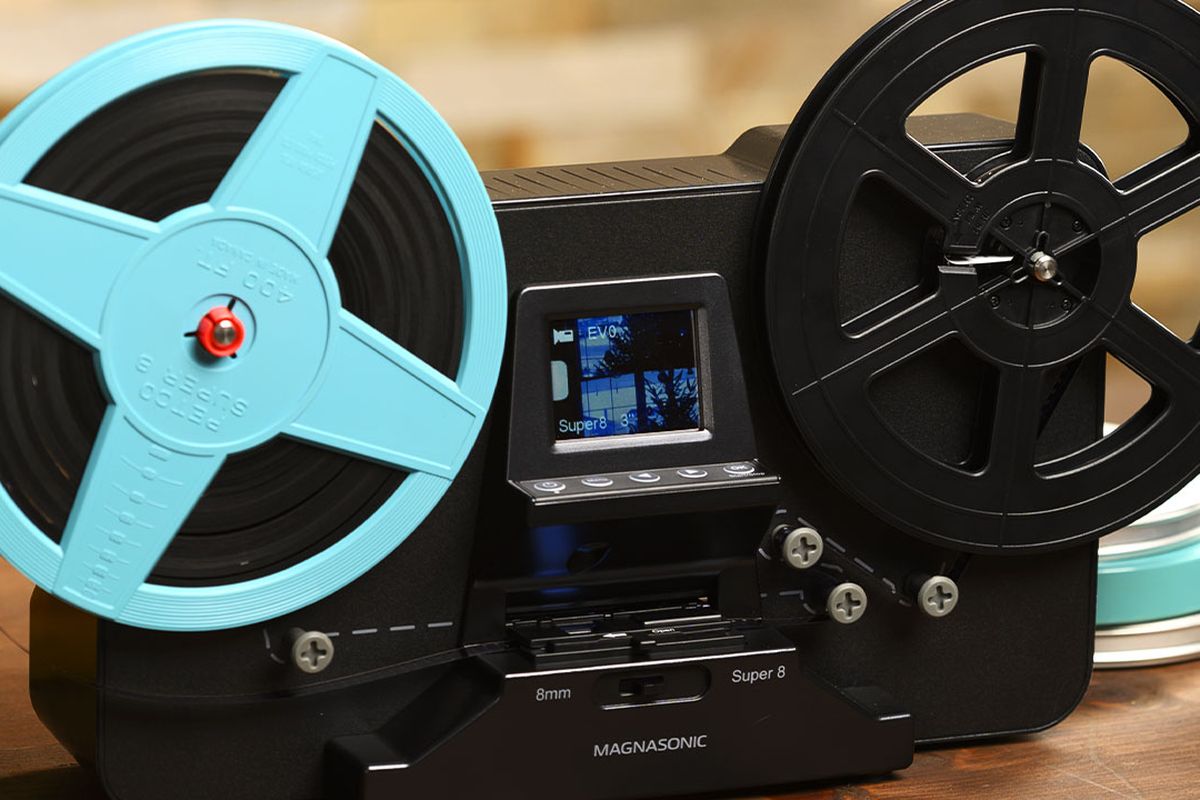 Super 8/8mm Digital Film Scanner | Shoptronics