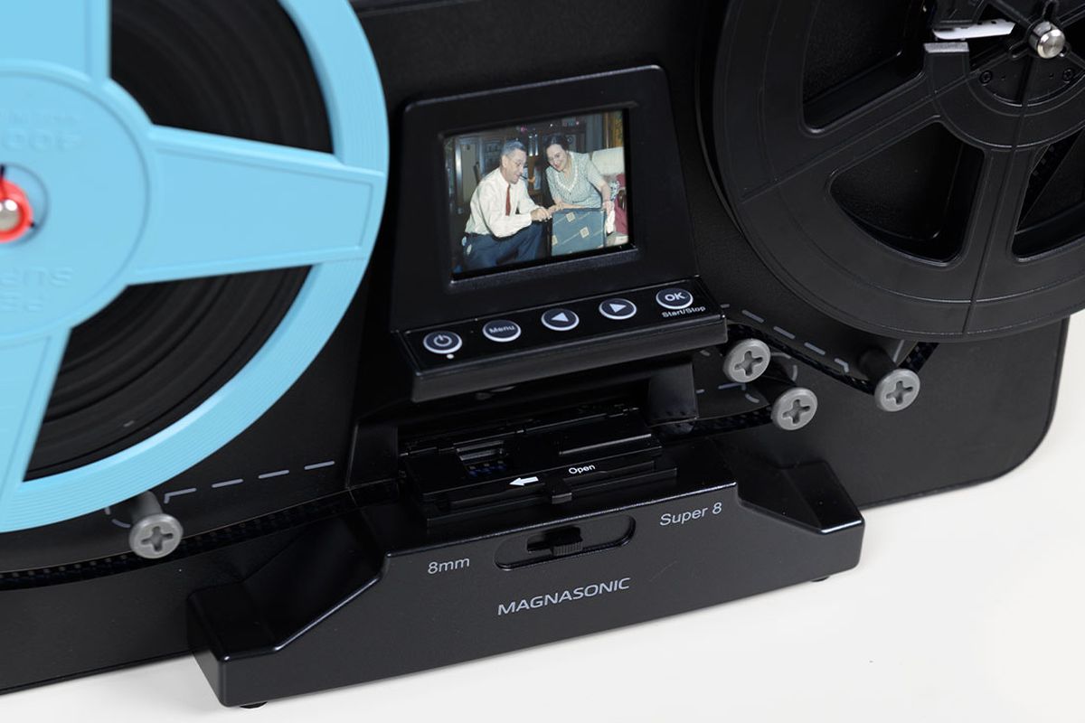 Super 8/8mm Digital Film Scanner | Magnasonic