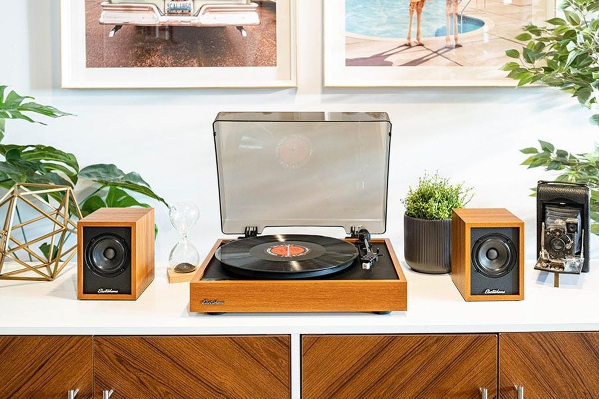 Electrohome Huntley Powered Bookshelf Speakers | Electrohome