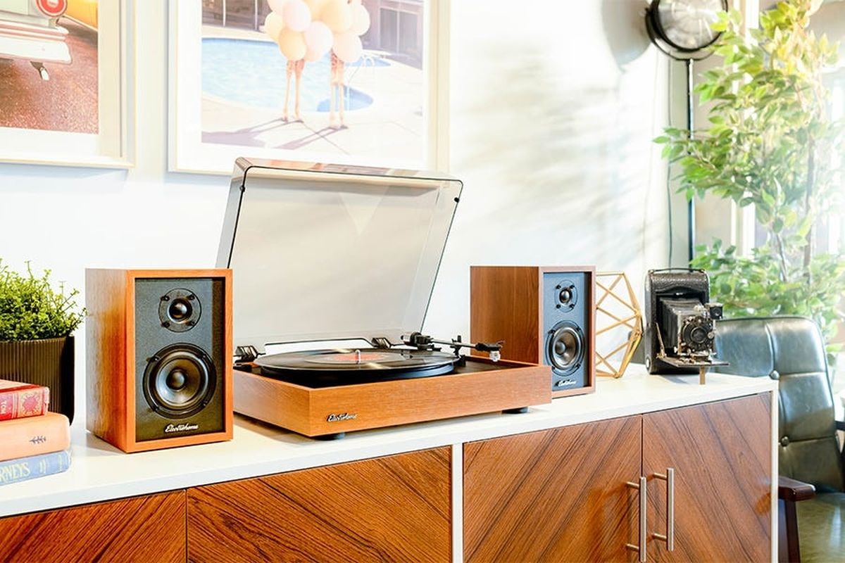 Electrohome Berkeley Powered Bookshelf Speakers | Electrohome