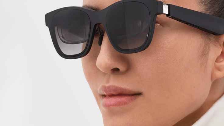 Captioning Glasses You Can Wear All Day