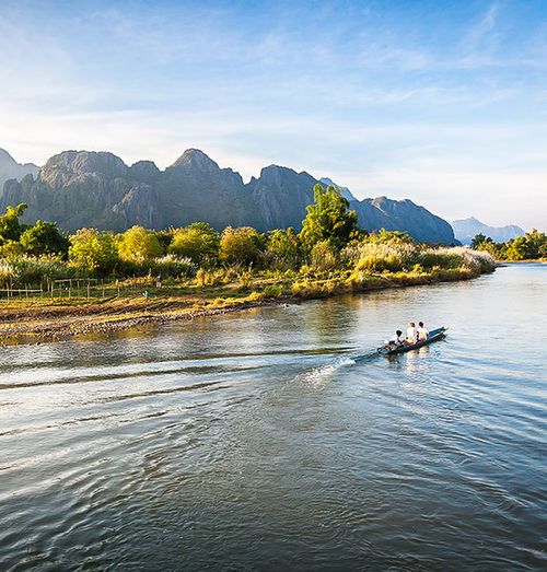 The Best Way to Travel Young | Fun, Affordable Group Trips | EF ...