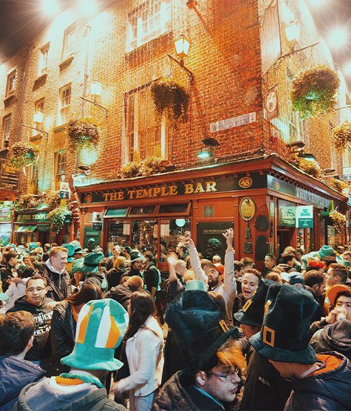 St. Paddy’s Day trips | Group travel for ages 18–35 | EF Ultimate Break