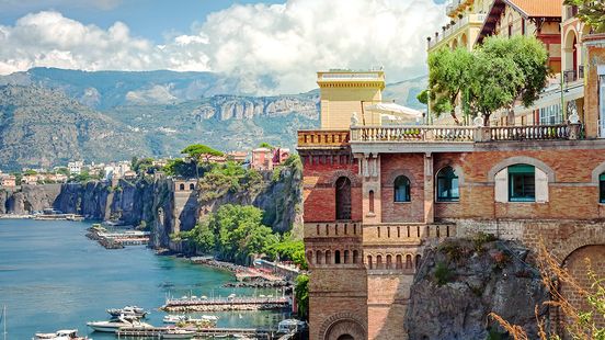 Italy and Greece Guided Tour | EF Go Ahead Tours