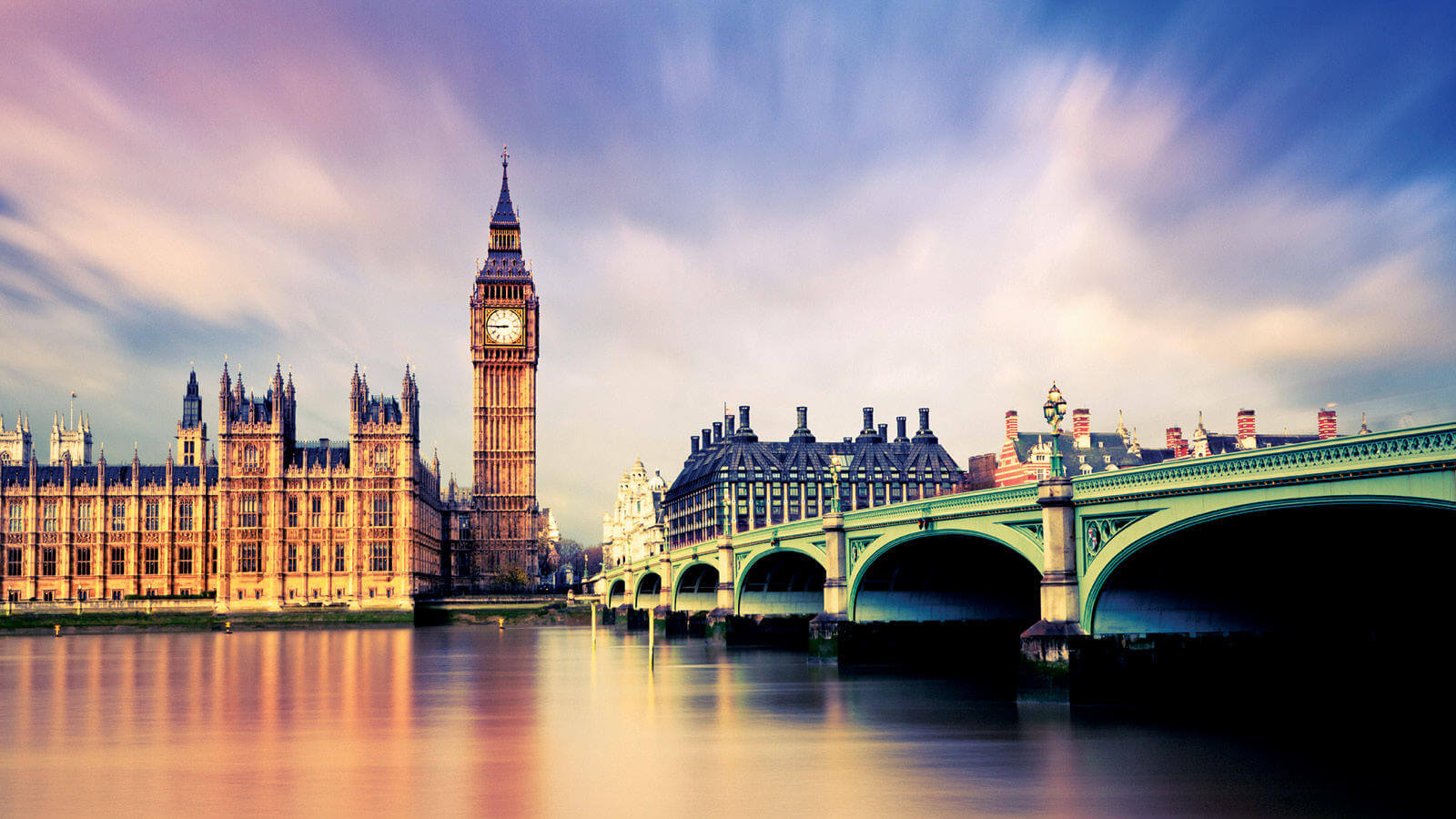 New Year's Eve in London: The City Experience | EF Go Ahead Tours