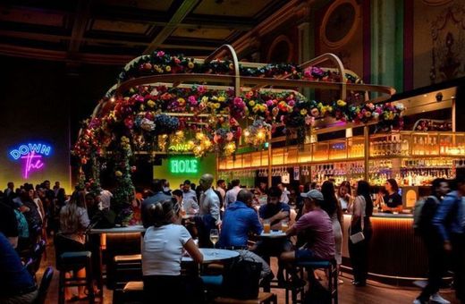 The Galeries - The Galeries