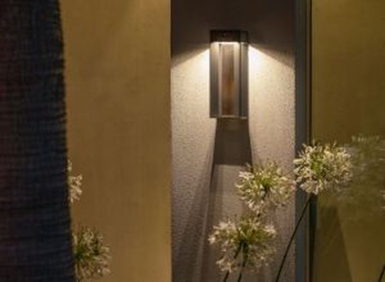 Den Hauseingang sicher und schön beleuchten | Lampenwelt.de