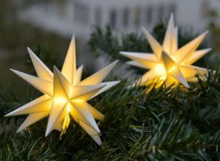 Christmas Tree Lighting Ideas | Lights.co.uk