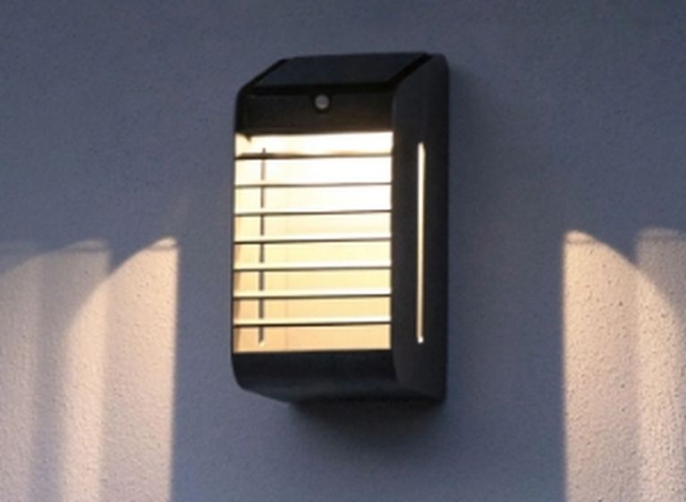 Den Hauseingang optimal beleuchten | Lampenwelt.ch