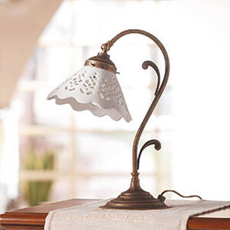 Nachttischlampe im Landhausstil & Tischlampe rustikal | Lampenwelt.at