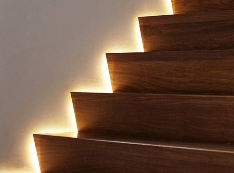Éclairage escalier : sûr, élégant et décoratif | Luminaire.fr