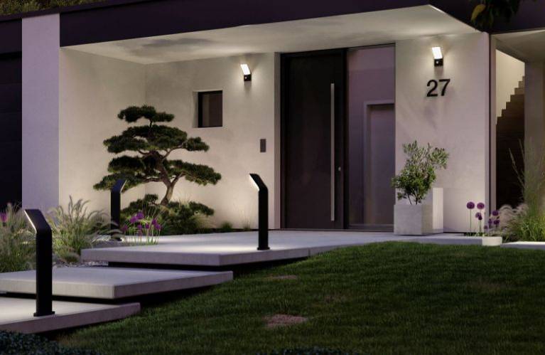 Osvetlenie vchodu do domu - aké svietidlo vybrať?