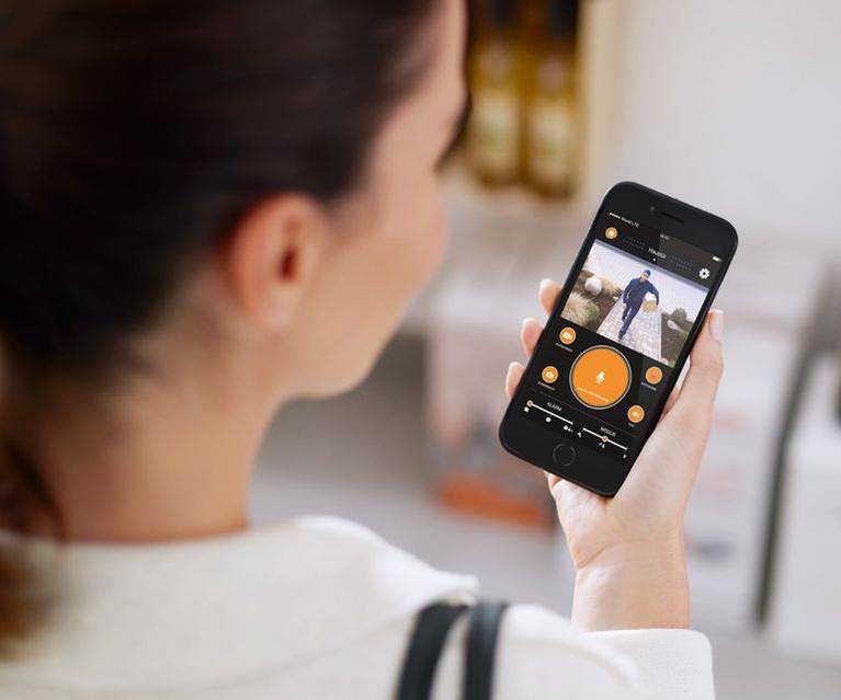 Outdoor Lights with Camera & Floodlight Cameras | Lights.co.uk