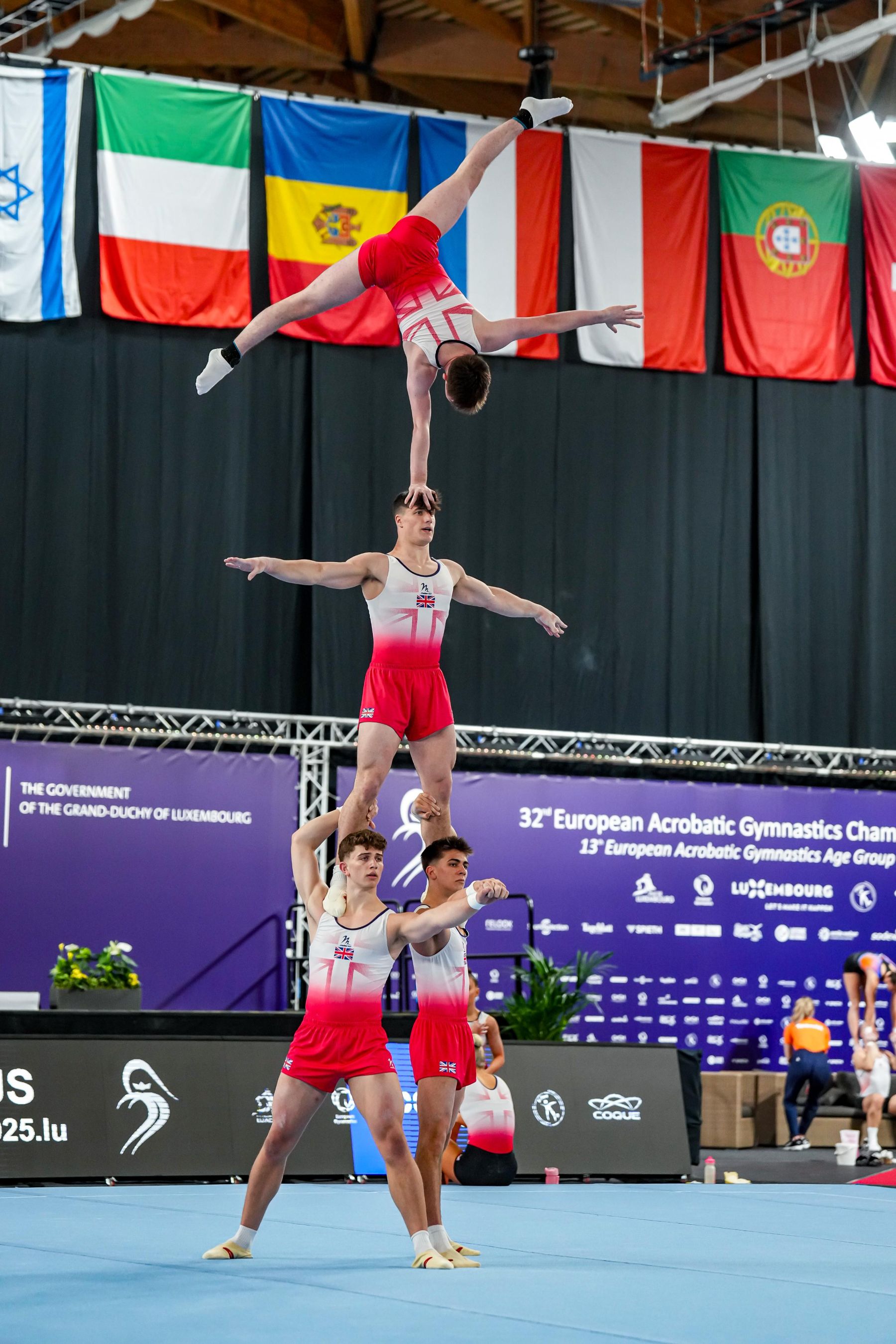 How to follow the 2025 acrobatic European Championships