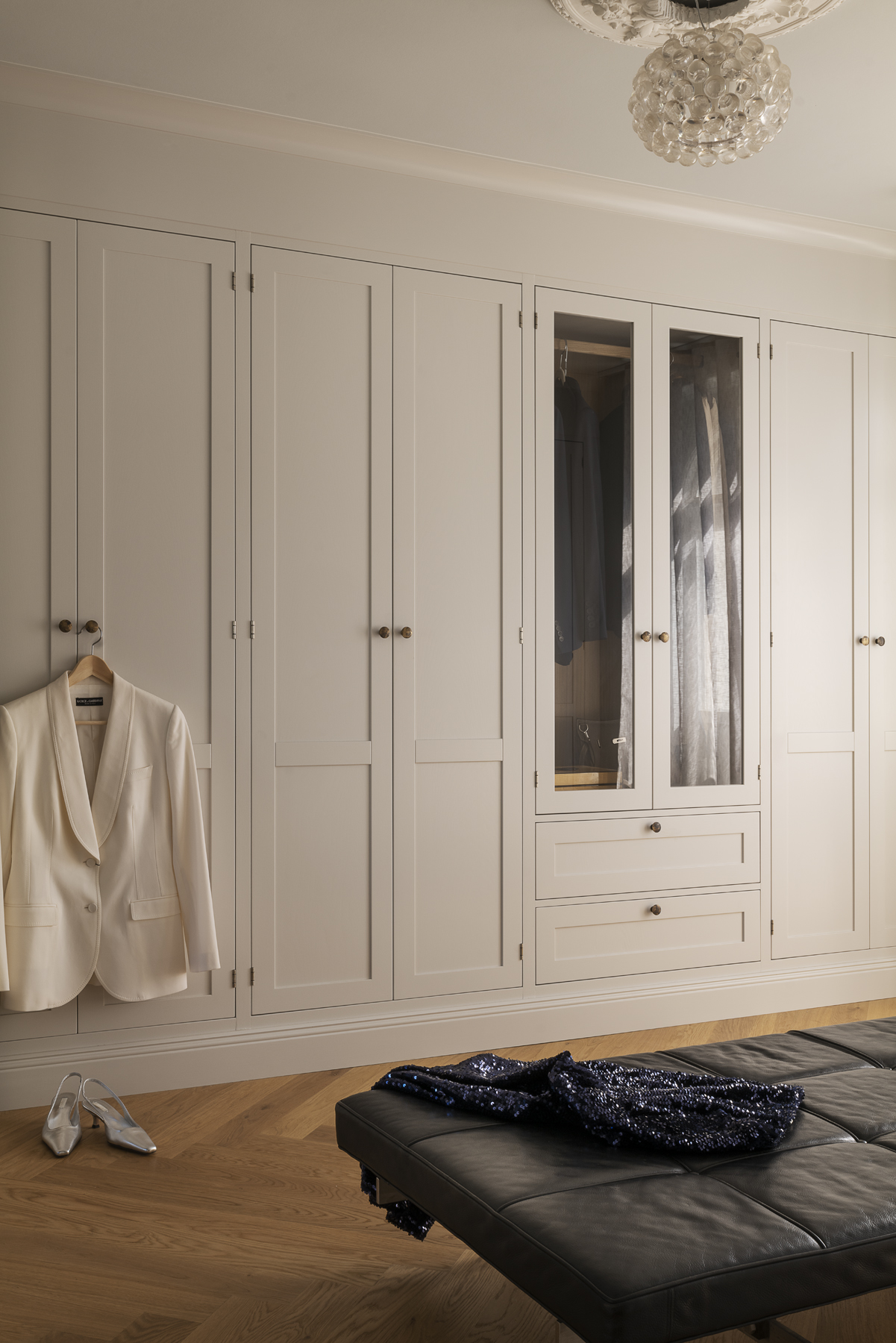 Exclusive handpainted dressing room in classic style | Kvänum