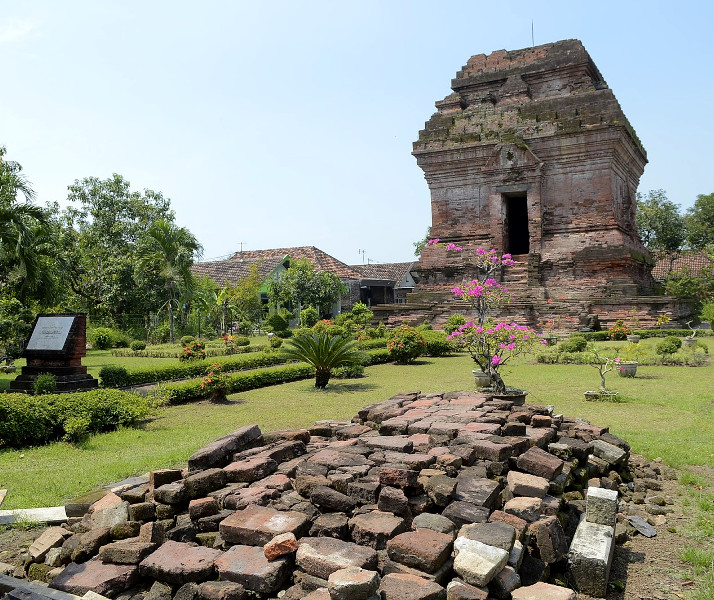 Teaching English in Sidoarjo