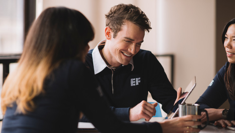 How to work overseas