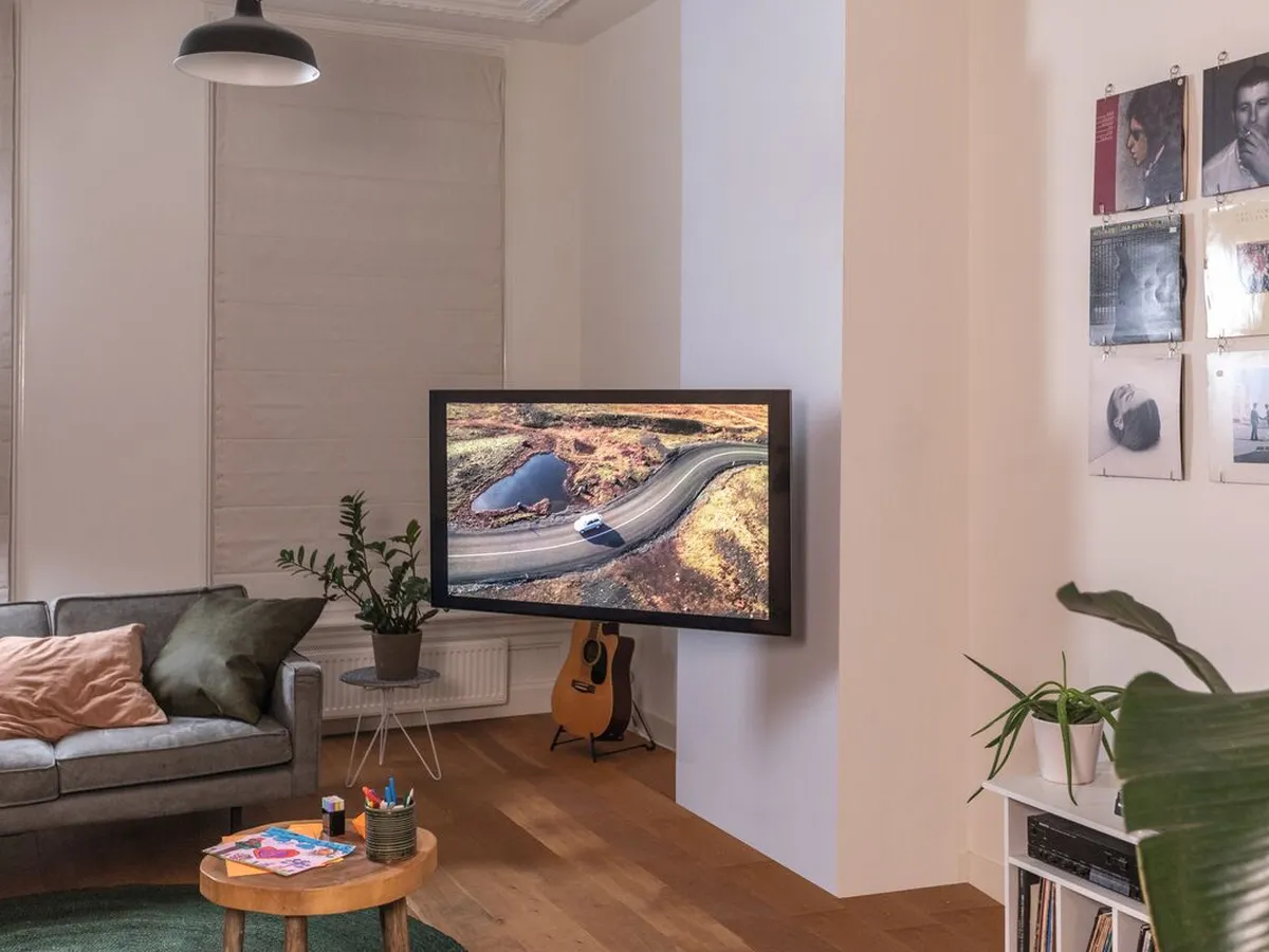 TV Sizes for your Room: An Expert Guide | Vogel's