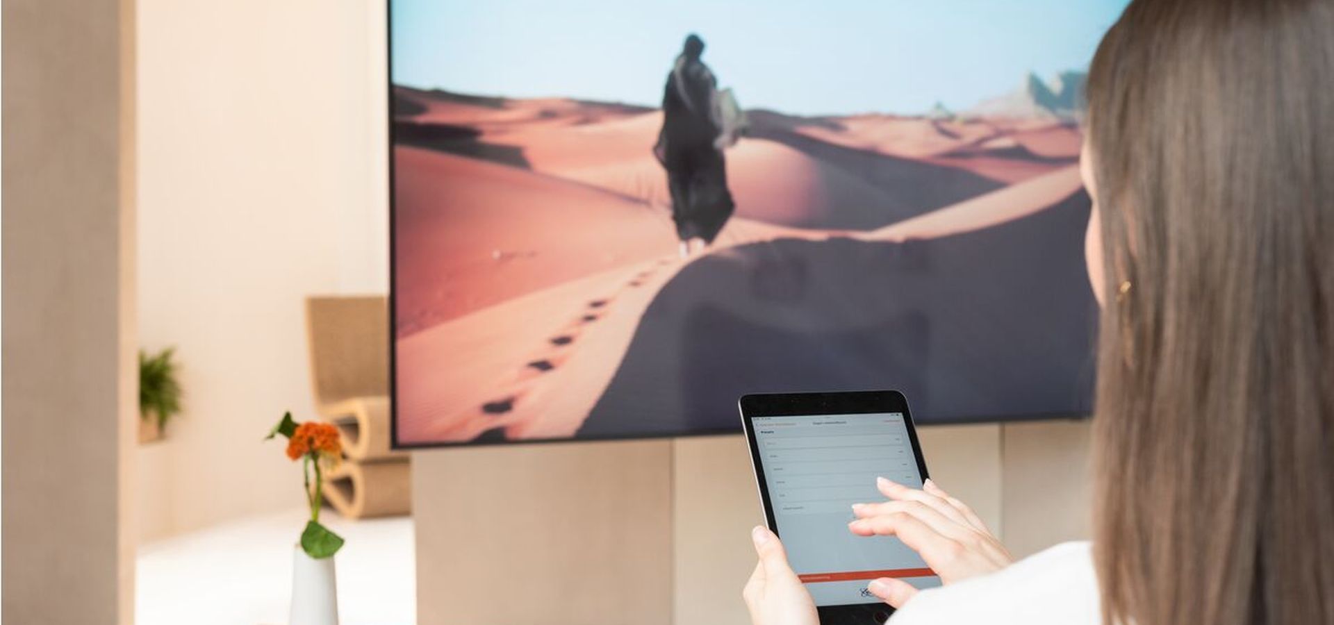 Tips for best posture watching TV | Vogel's