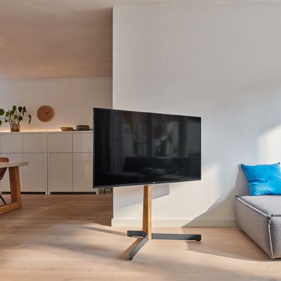 Curved TV Wall Mounts & TV Stands | Vogel’s