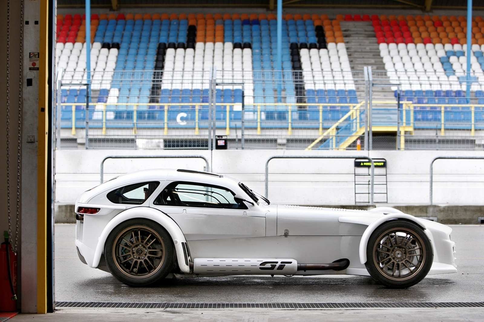 TT Circuit Assen - Donkervoort Track Experiences | Donkervoort Cars