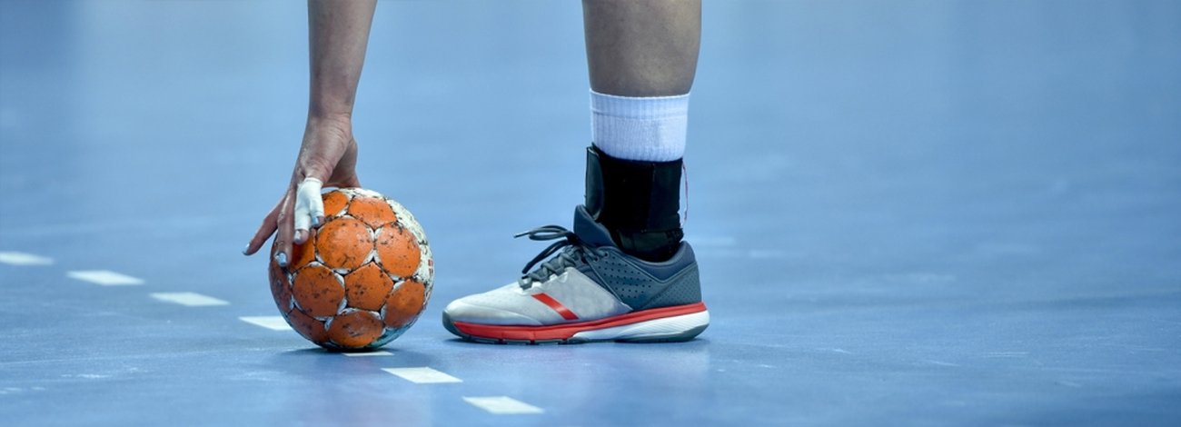 Kapselriss in Finger und Co.: Wie sieht die Behandlung aus?