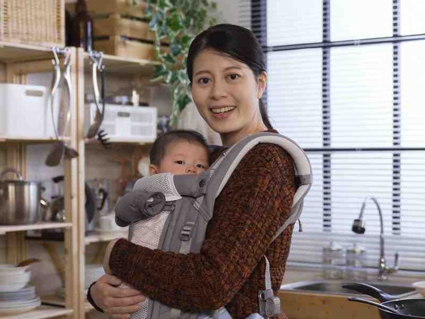 Your Guide to the Different Types of Baby Carriers