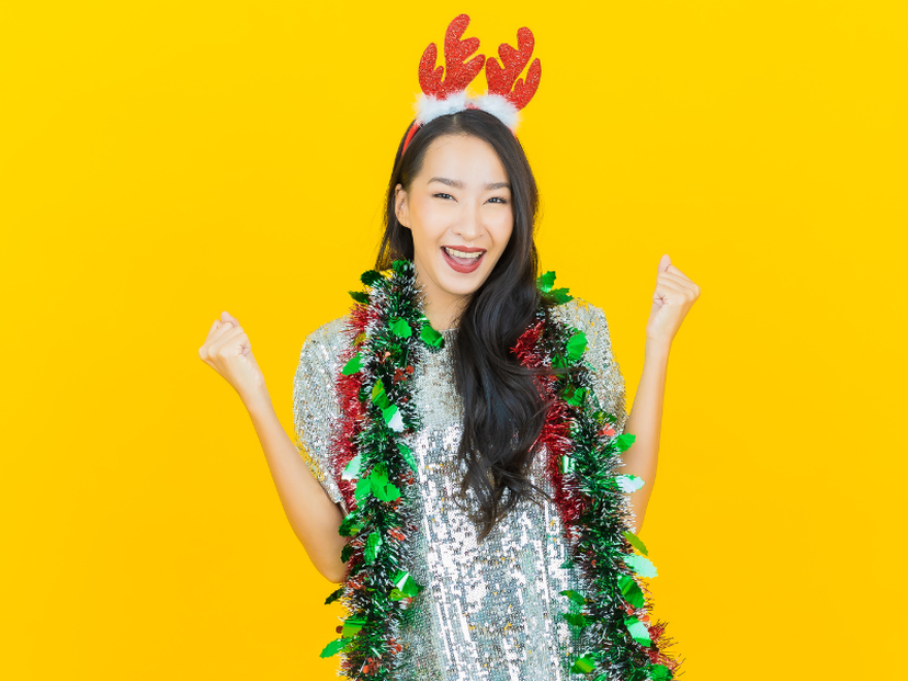 Slay The Holidays With These Stylish Christmas Outfit Ideas