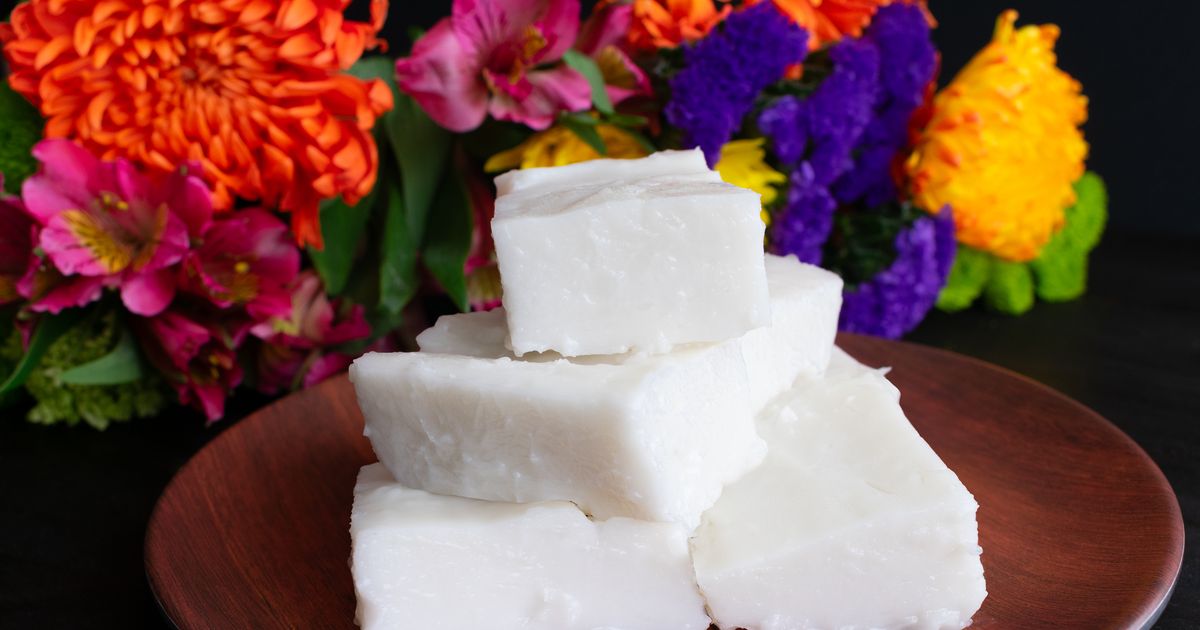 Hawaiian haupia squares: the flavour of the islands | Faraway Worlds