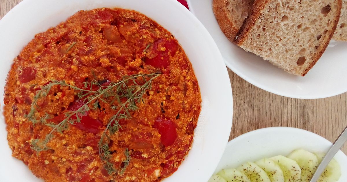 Fergese: Albanian peppers, tomatoes and feta | Faraway Worlds