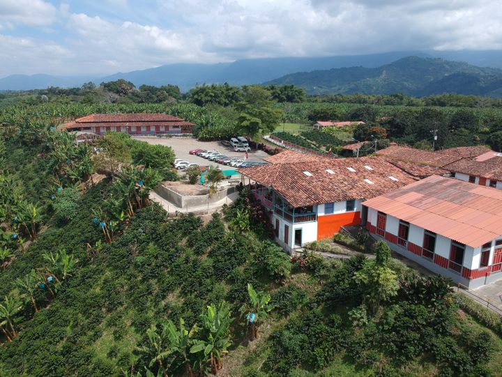 Visiting a coffee farm in Colombia | Faraway Worlds