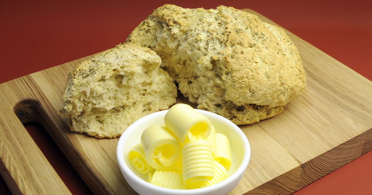 Traditional Australian damper bread | Faraway Worlds