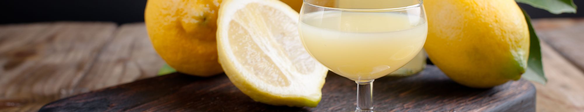 Limoncello recipe: simple, summery and delicious | Faraway Worlds