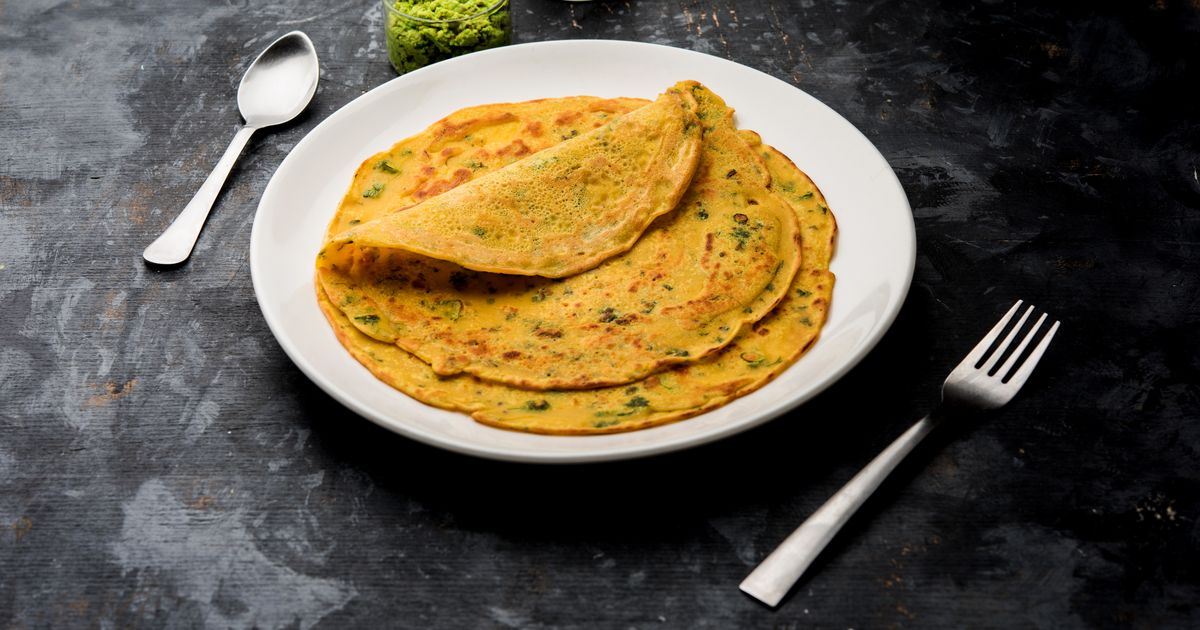Besan chilla: Indian savoury pancakes | Faraway Worlds