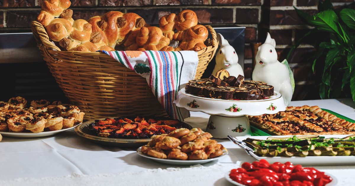 Traditional Romanian desserts to try when you visit | Faraway Worlds