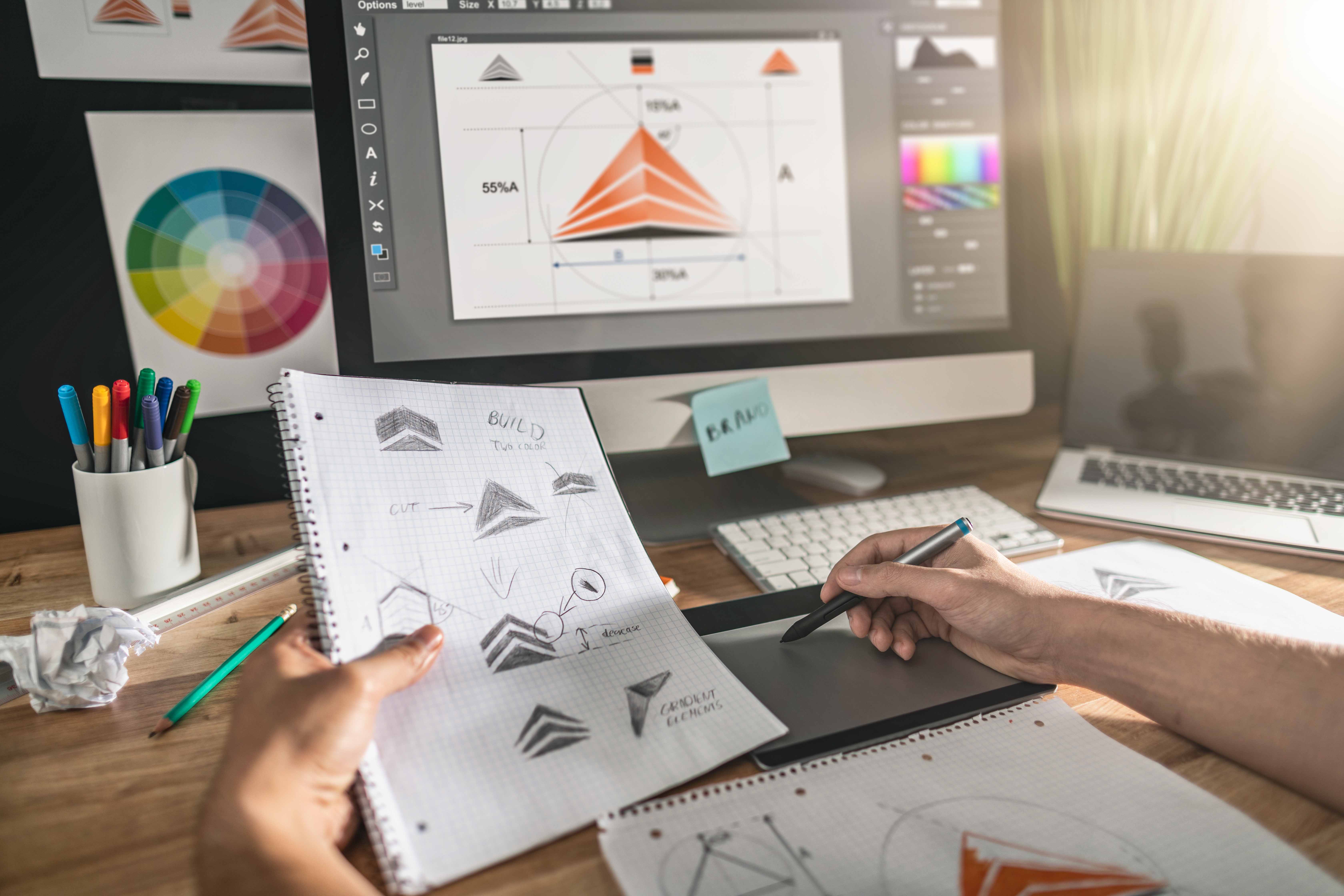 Graphic Designer Vs Visual Designer UCD Professional Academy Graphic Designer Vs Visual Designer UCD Professional Academy