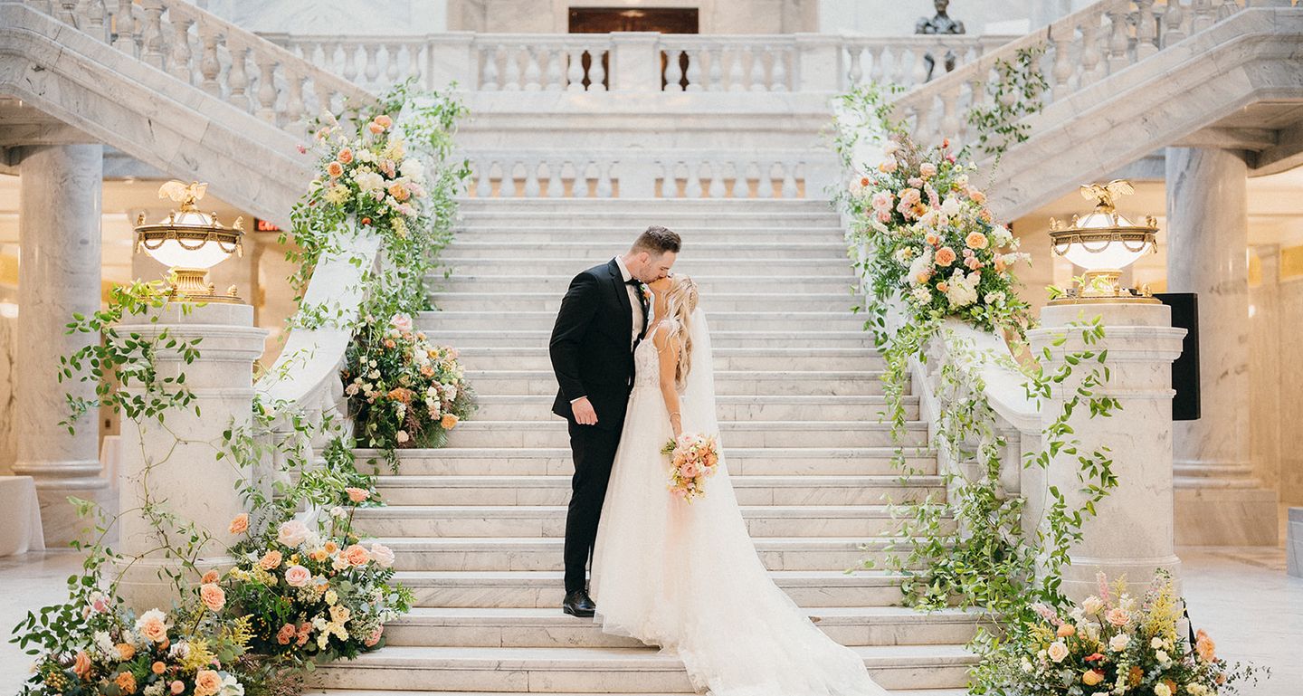 How to Choose a Wedding Florist