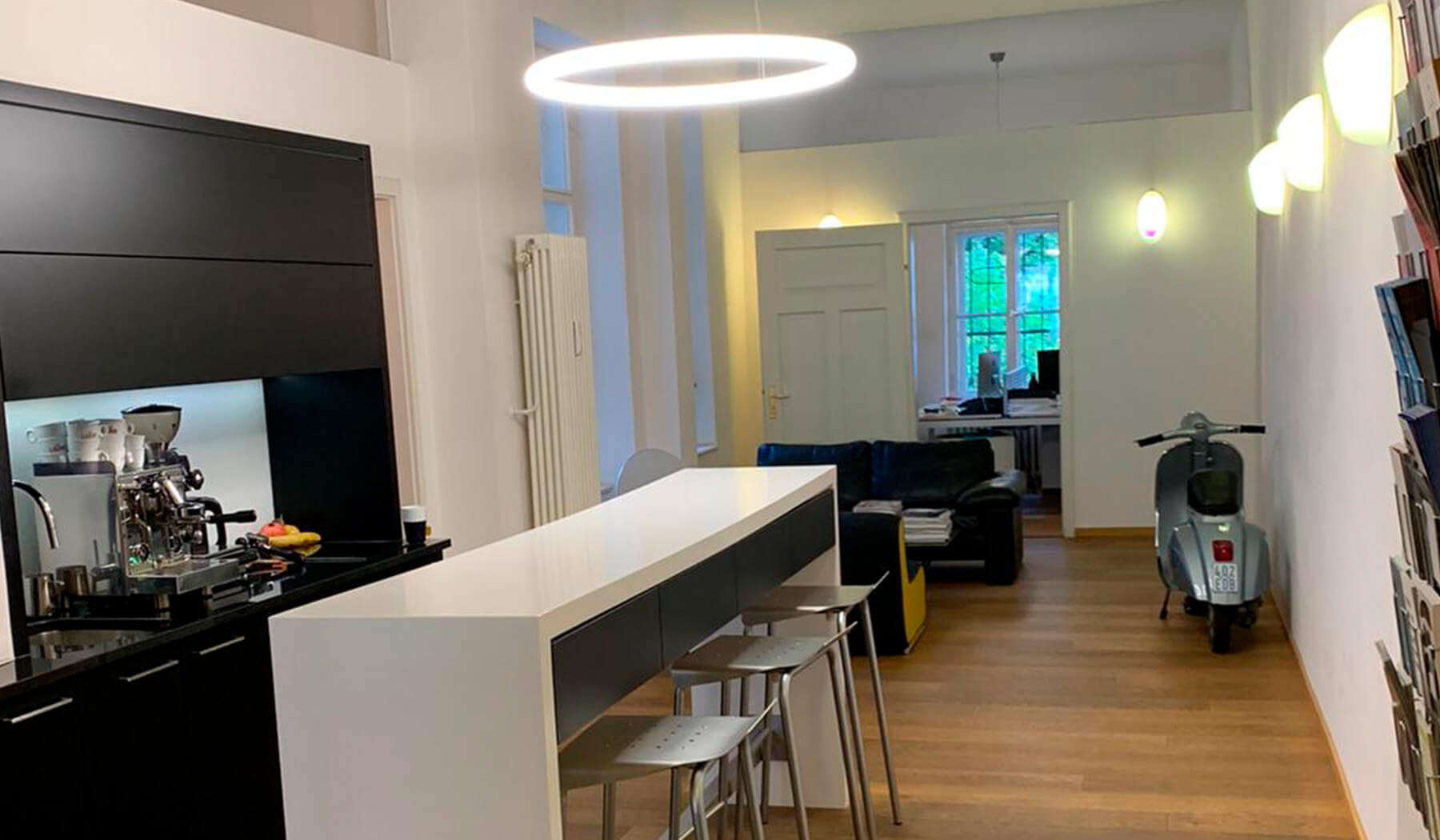 About AKARION | Our Misson & Team